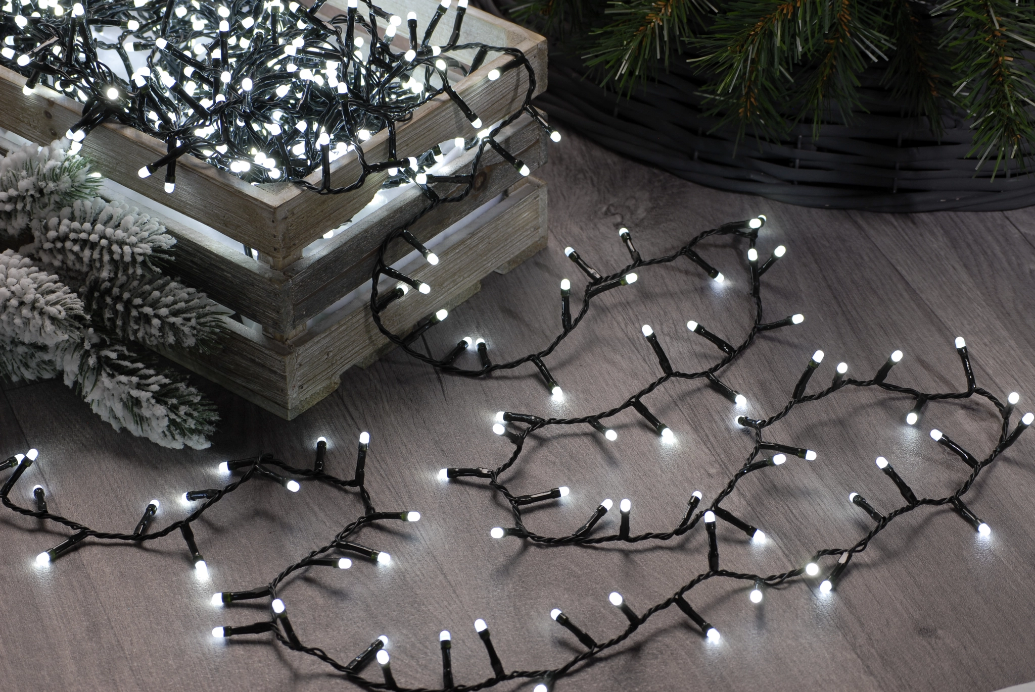 360 Glow-Worm Lights - White - Pennells Garden Centres